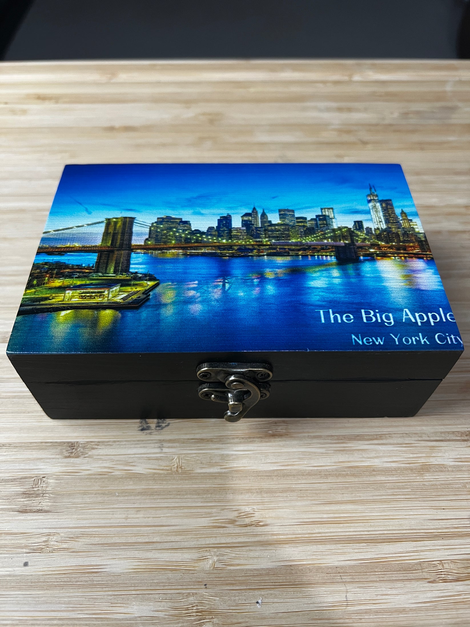 Custom Memory Box- NY City Skyline – ChicagoCustomPrint.com